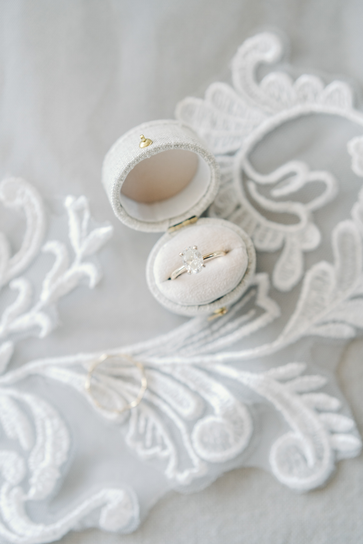 Danielle Flake Photographs a Black-and-White Barn Wedding