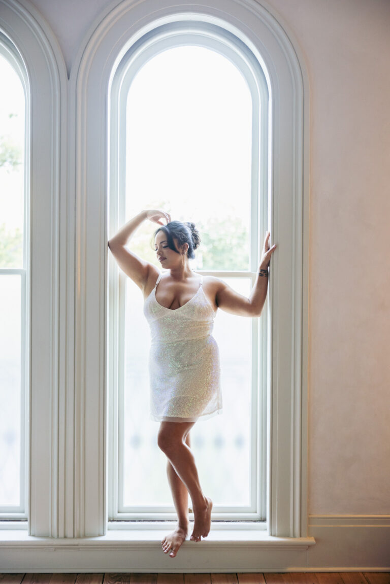 Barlow Boudoir's Elegant, Classic Boudoir at Heights House Hotel