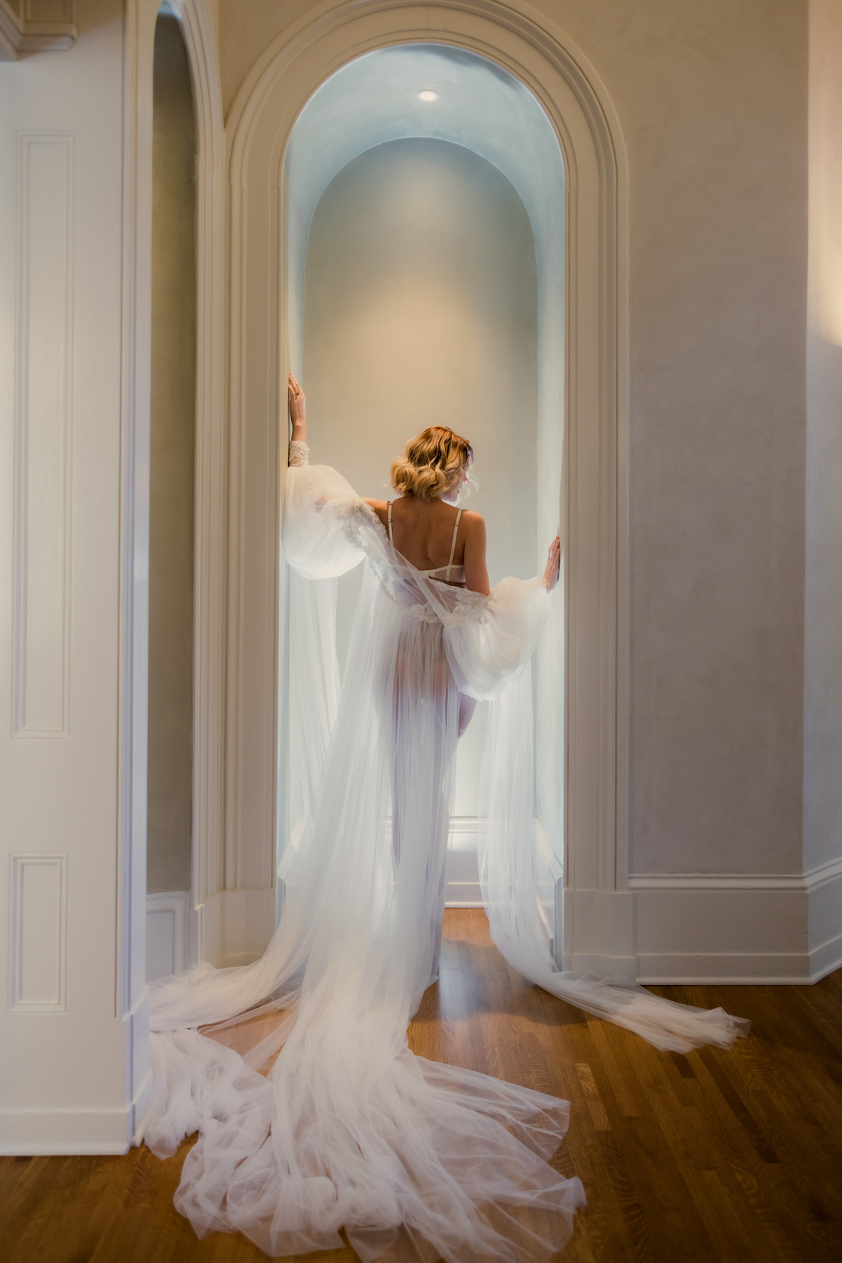 Barlow Boudoir's Elegant, Classic Boudoir at Heights House Hotel